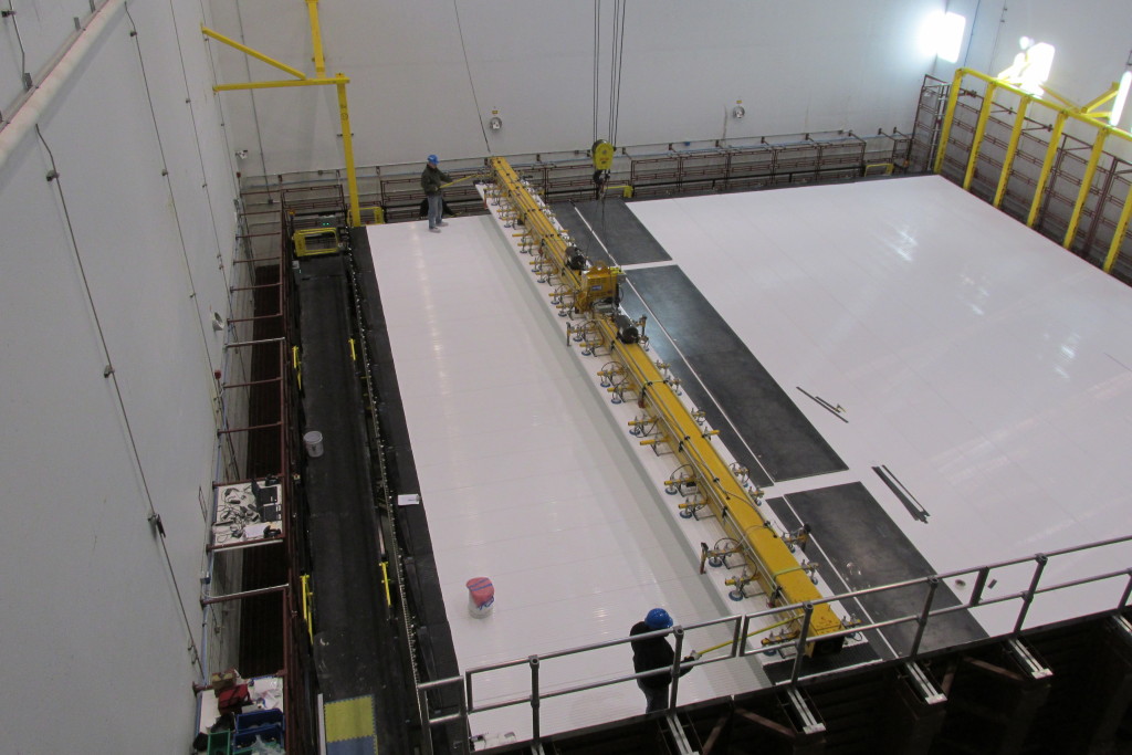 NOvA experiment sees first long-distance neutrinos