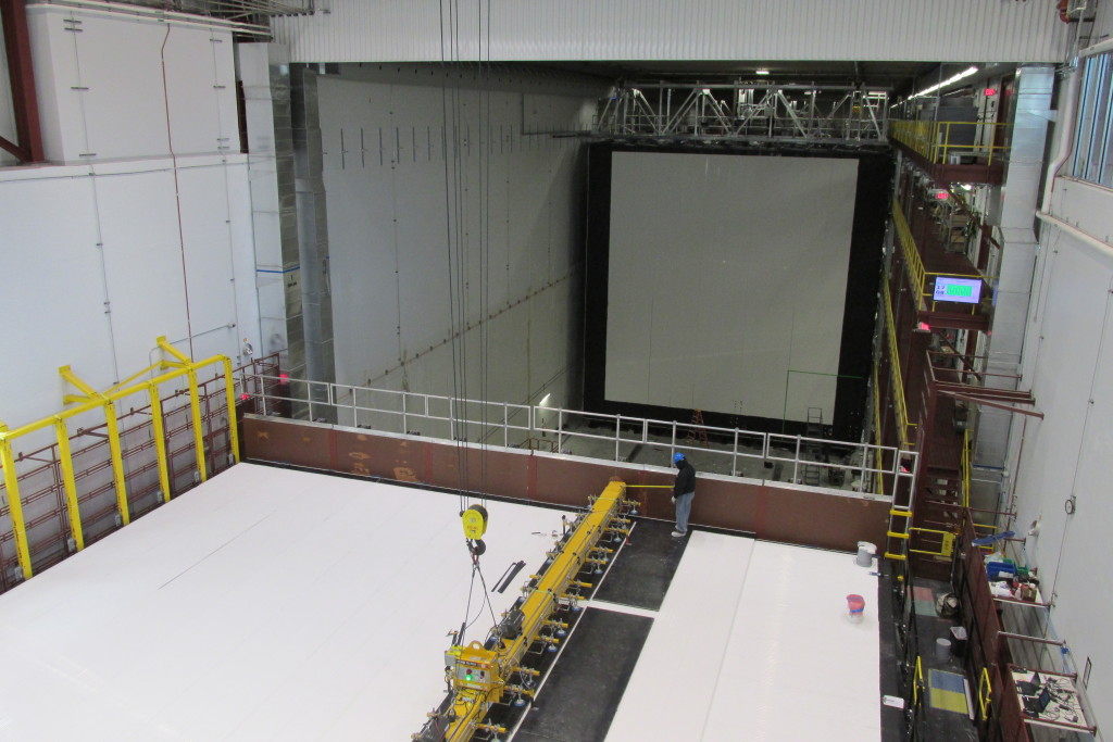 NOvA experiment sees first long-distance neutrinos