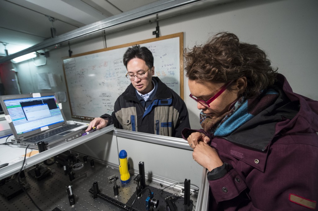 Holometer rules out first theory of space-time correlations