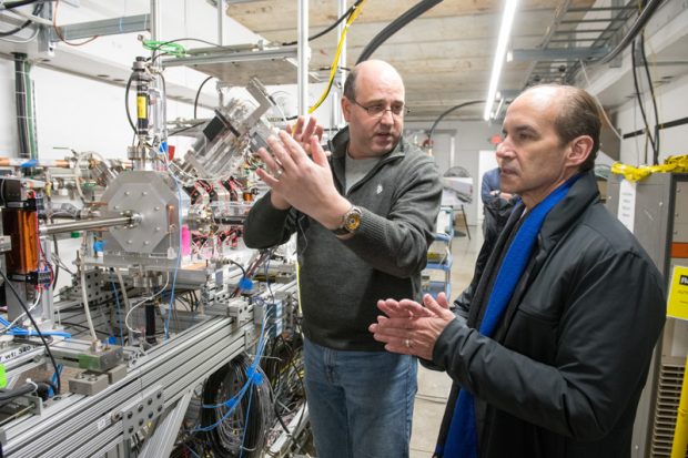 Undersecretary of Energy Mark Menezes visits Fermilab