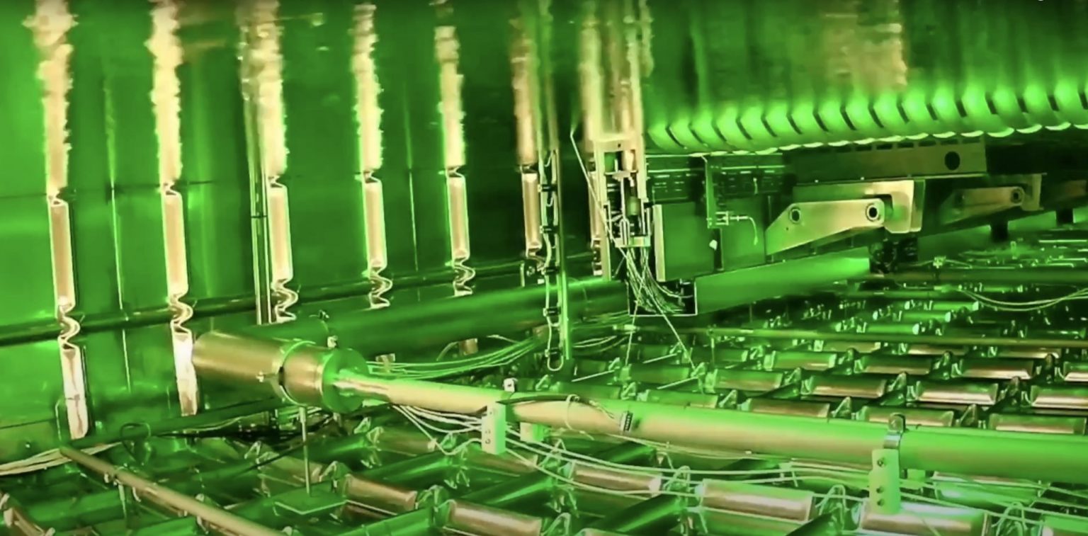 Why choose liquid argon for DUNE detectors?