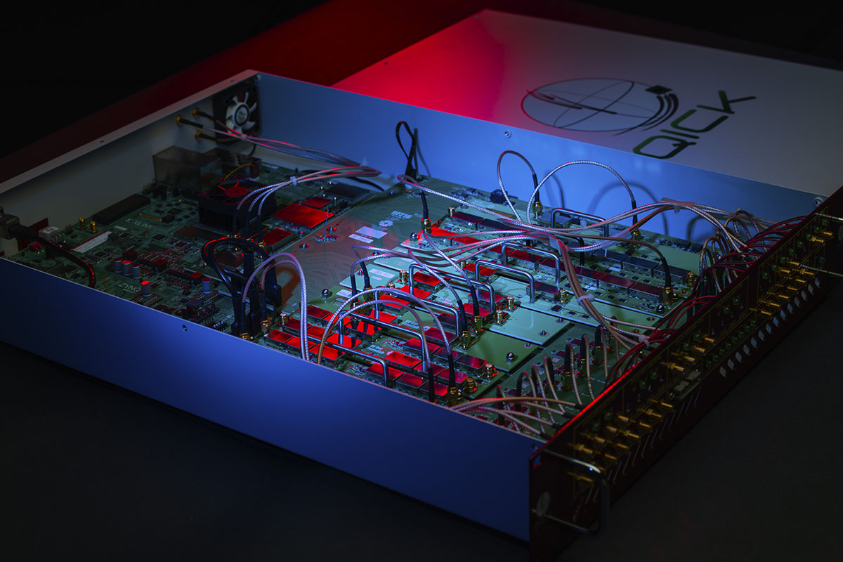 Fermilab and Harmoniqs integrate open-source tools to advance qubit ...